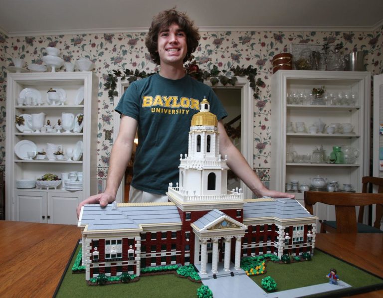 BaylorProud » A Baylor grad built this incredibly accurate Lego Pat ...