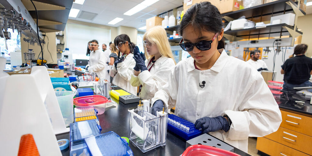 BaylorProud » Baylor prof’s lab making science accessible for the blind ...